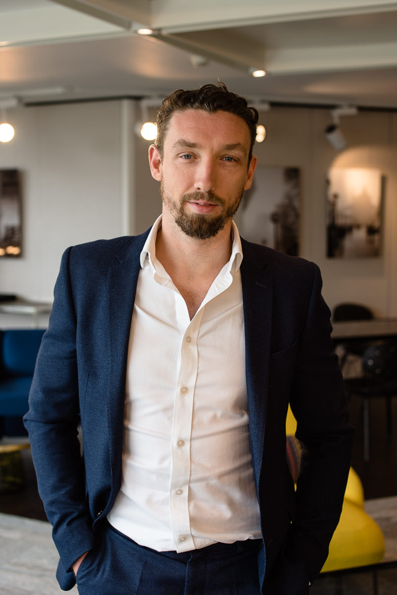 Home // ALEX DIMOPOULOS